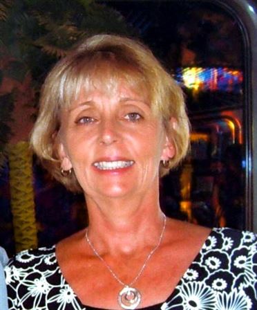 Lisa Stratton's Instagram, Twitter & Facebook on IDCrawl