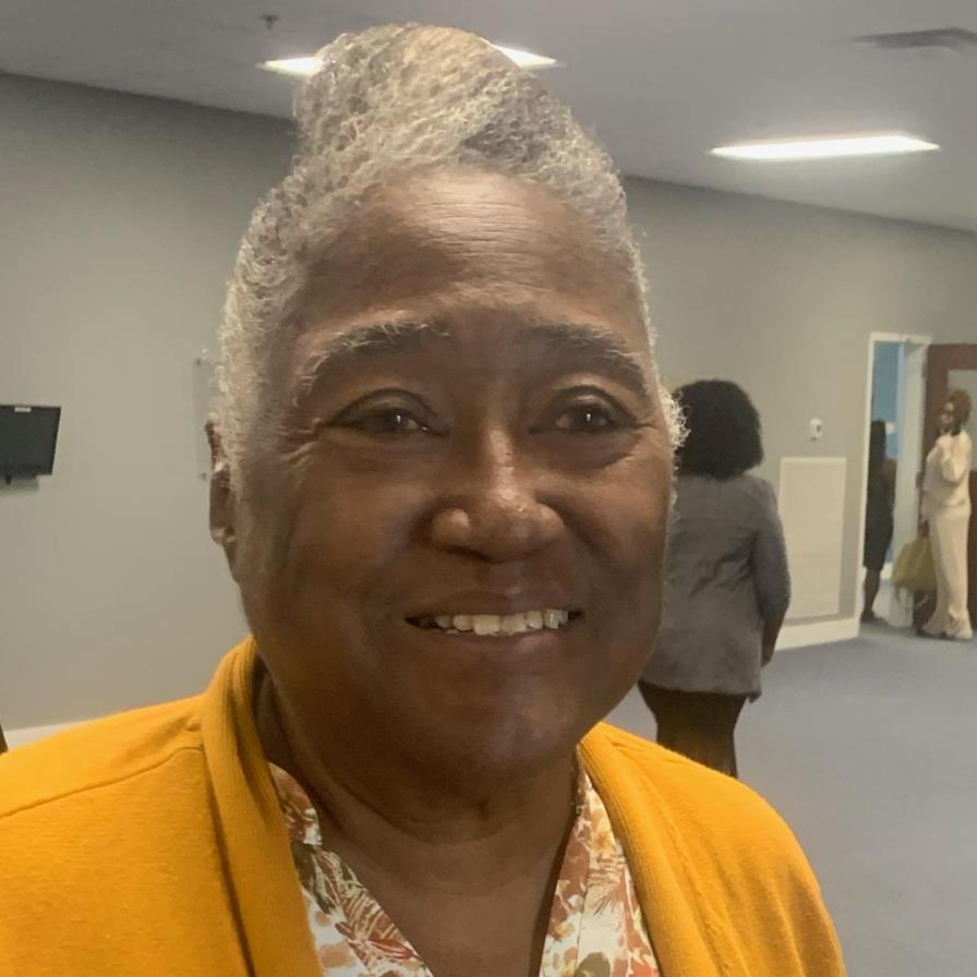 Denise Davis's Instagram, Twitter & Facebook on IDCrawl