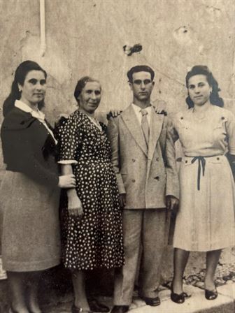 Click here to go to this photo