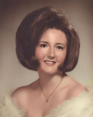 Susan Hatfield's Instagram, Twitter & Facebook on IDCrawl