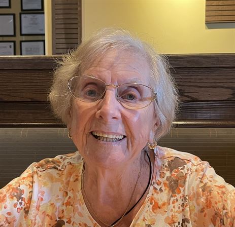 Martha Elliott's Instagram, Twitter & Facebook on IDCrawl