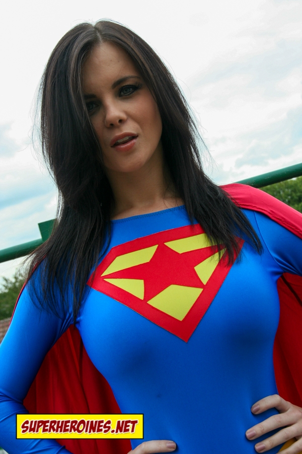 Superwoman - Sibling Rivalry | Superheroines.net