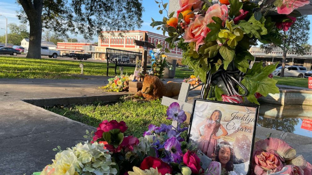Parkland families make emotional visit to Uvalde as a part of summer ...