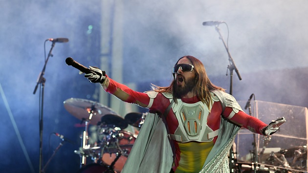 Jared Leto climbs the Empire State Building to announce Thirty Seconds ...