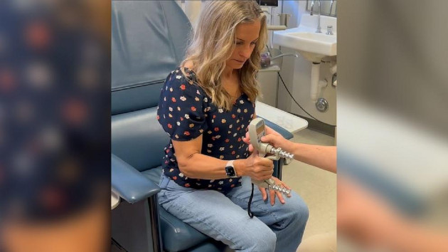 Netflix's 'The Circle' star Raven Sutton breaks barriers for Deaf ...