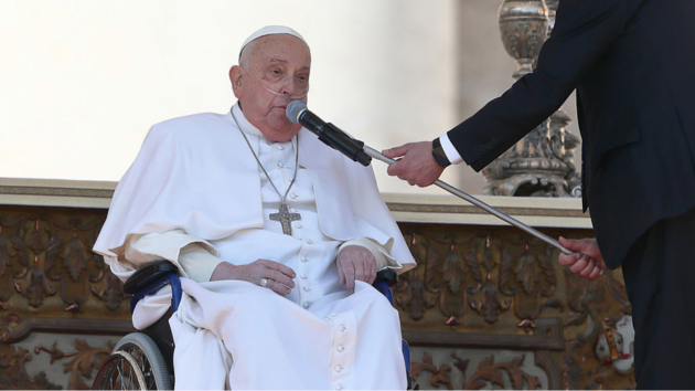 Pope Francis makes first public appearance since leaving hospital ...