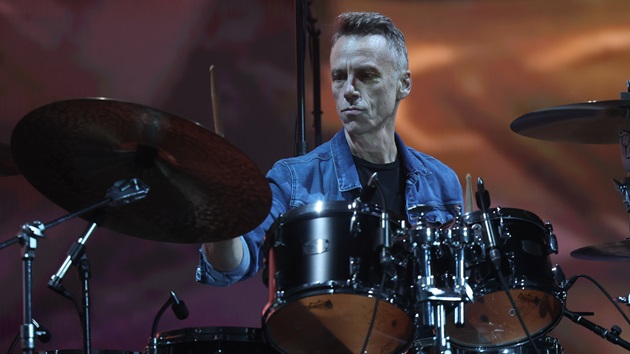 Ex-Pearl Jam drummer Matt Cameron playing concert with Is This Real ...