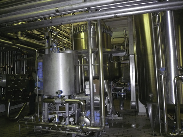 Dialose diatomaceous earth & cellulose fibers blended filter aid for ...