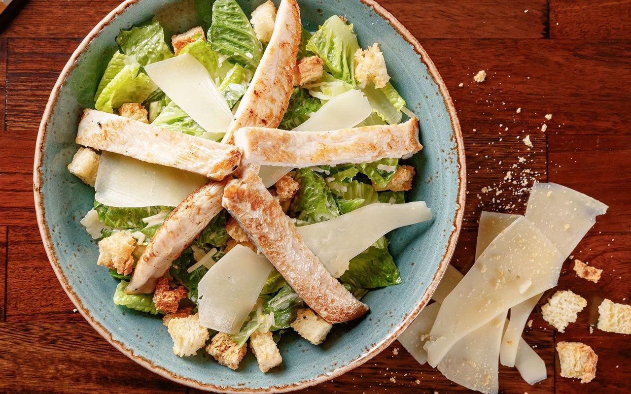 Ensalada Cesar Con Pollo | Takami
