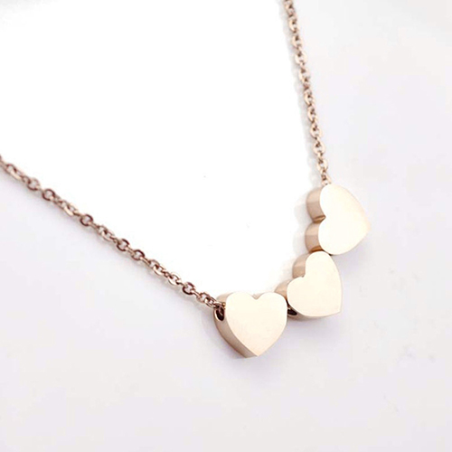 Three Heart Chain Pendant Necklace - BelleChic