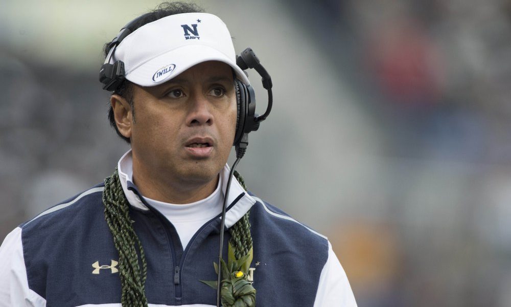 Coach Ken Niumatalolo reste à Navy – The Blue Pennant