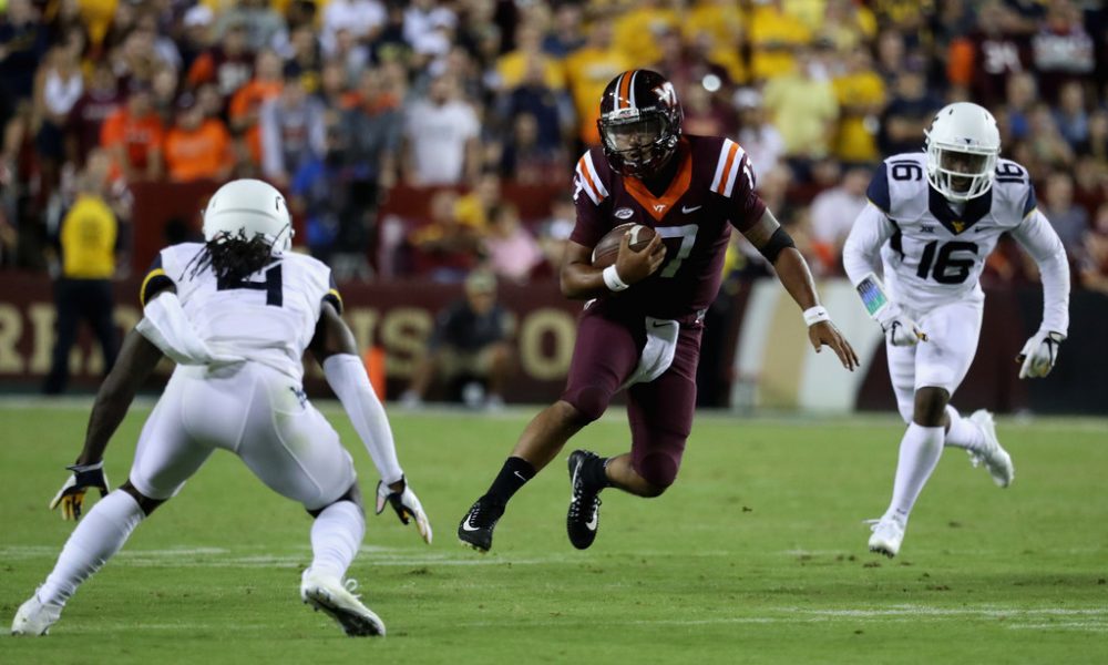 QB Josh Jackson réussit ses débuts en assurant la victoire de Virginia ...