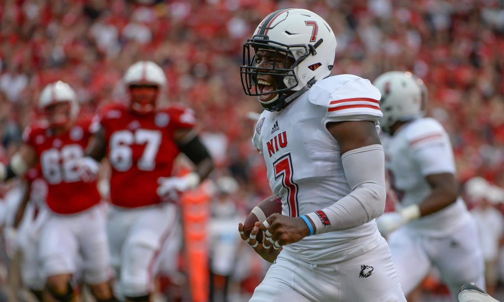 Le meilleur linebacker de Northern Illinois file à Texas Christian ...