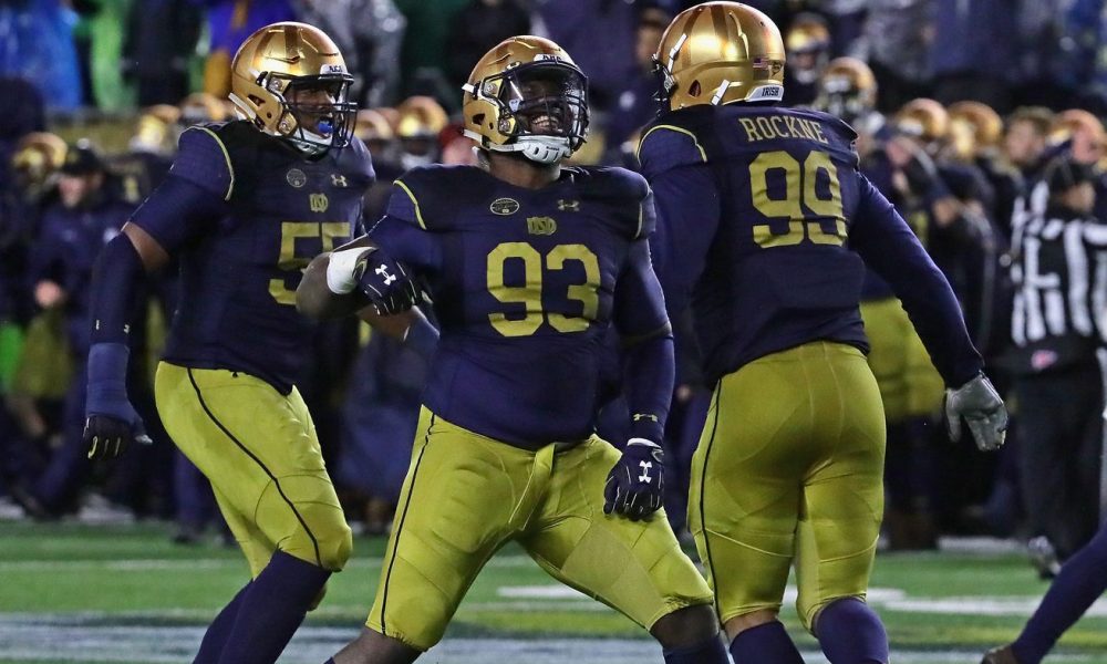 DE Jay Hayes transféré de Notre Dame à Oklahoma – The Blue Pennant