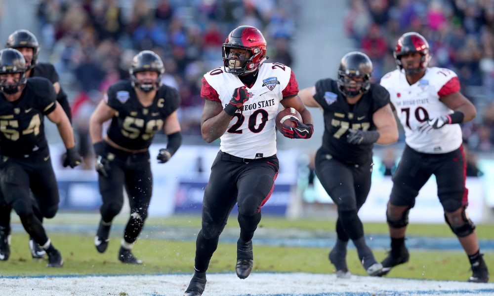 RB Juwan Washington absent de 4 à 6 semaines – The Blue Pennant