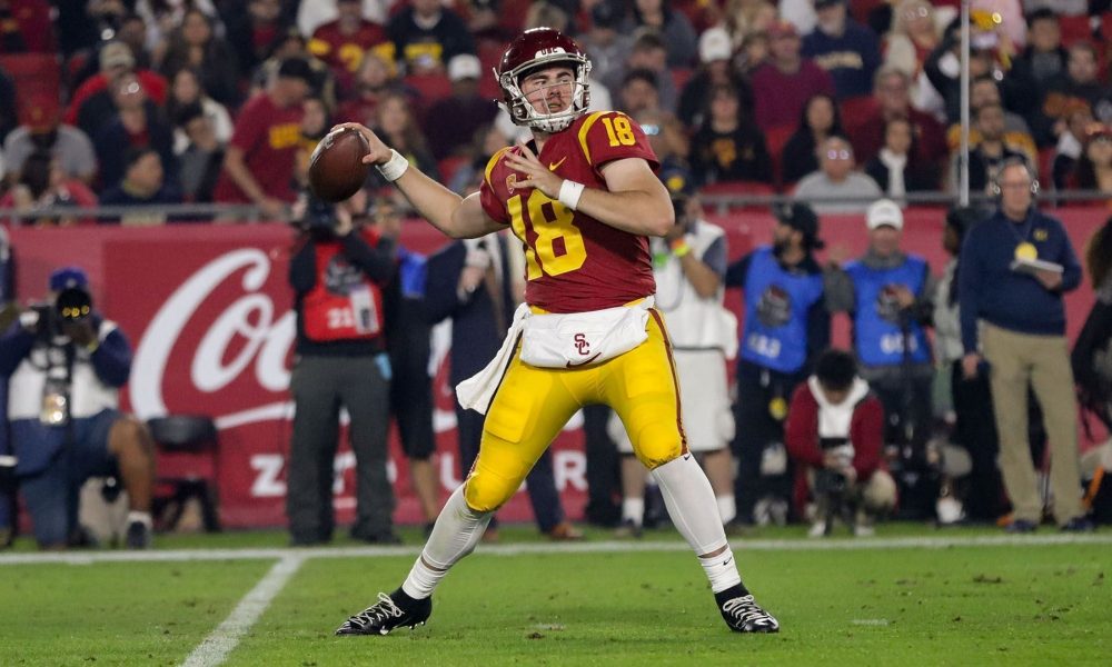 JT Daniels sera de nouveau le quarterback titulaire à USC – The Blue ...