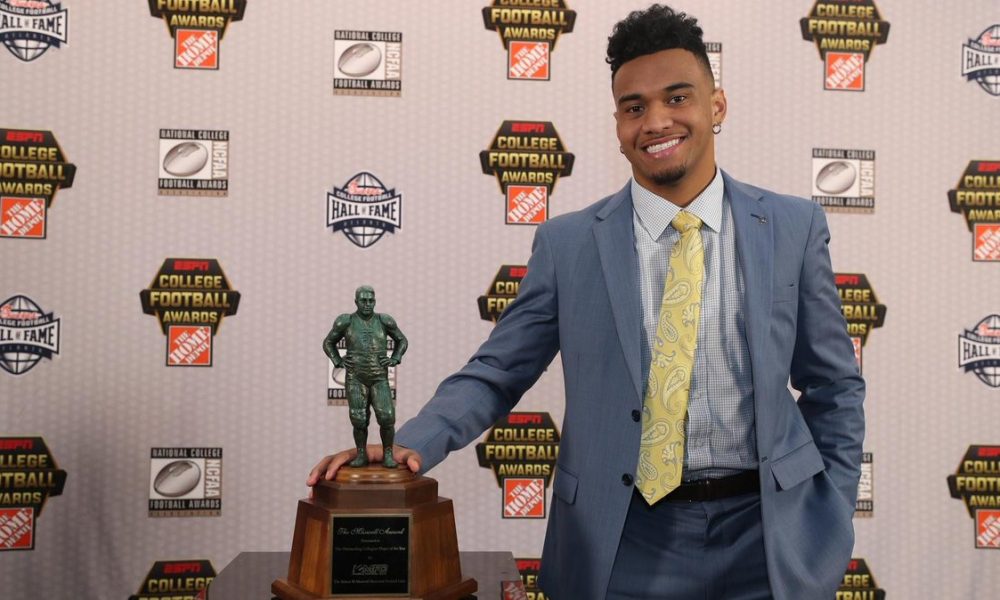 CFB Awards 2018 : Tua Tagovailoa et Kyler Murray à l’honneur – The Blue ...