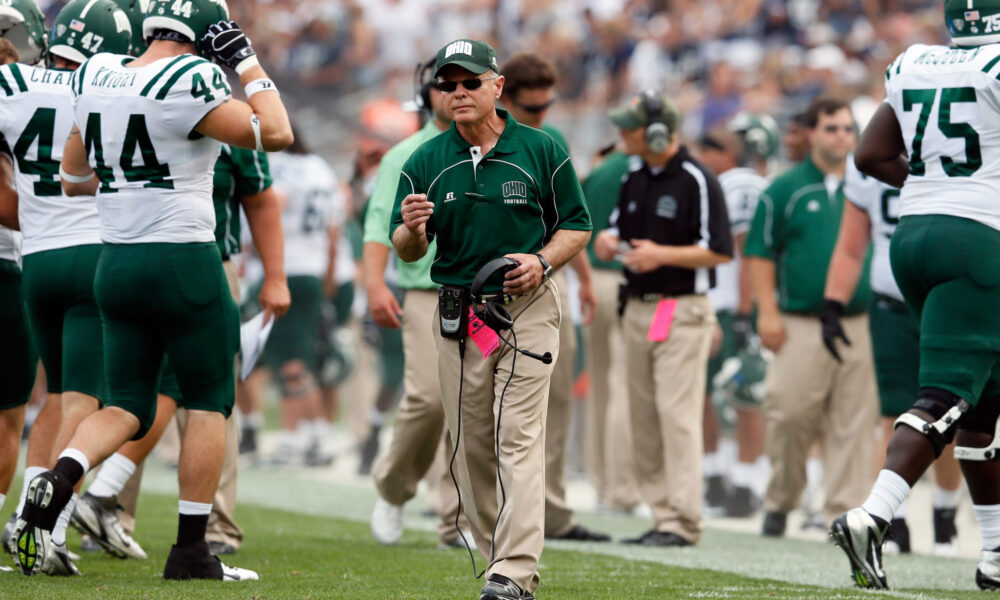 Frank Solich prend sa retraite – The Blue Pennant