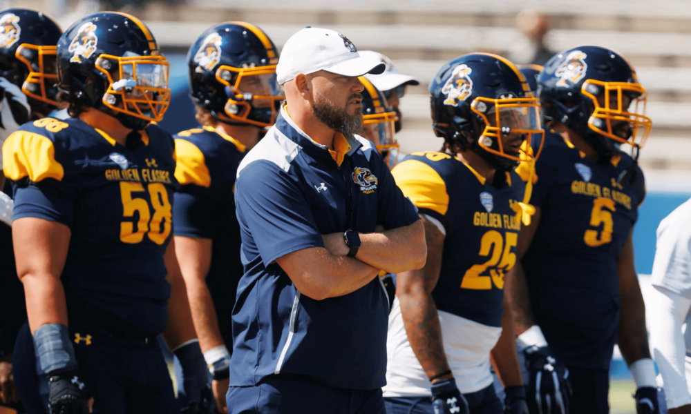 Mark Carney officiellement nommé head coach de Kent State – The Blue ...