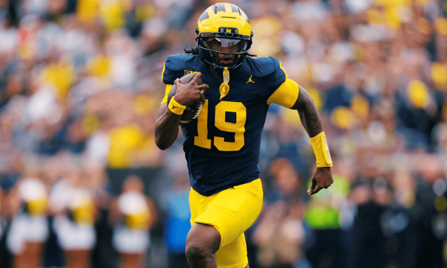 Michigan conserve QB Bryce Underwood pour la 1ère année de HC Kyle ...