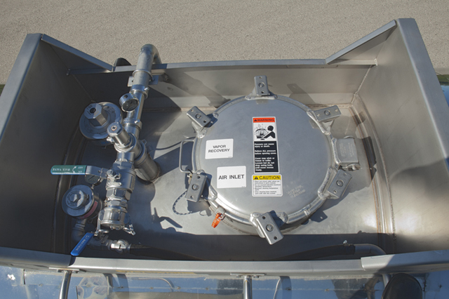 Chemical Transporter Tanks: MC 307/DOT 407 For Lease | TRI