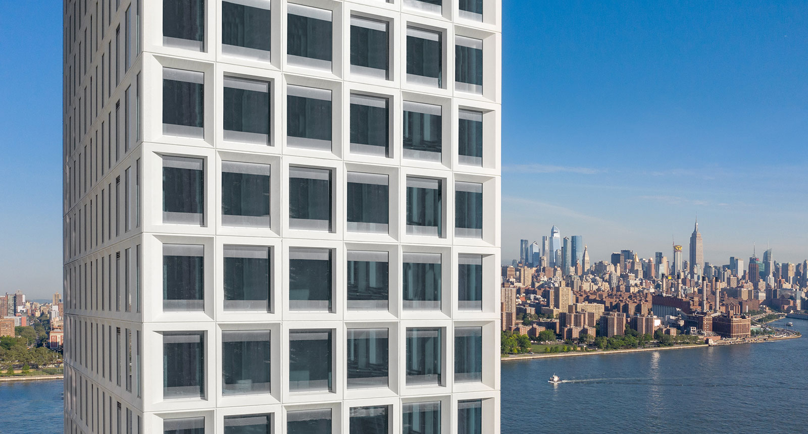 Brooklyn Full Floor Waterfront Office Spaces | 10 Grand Street