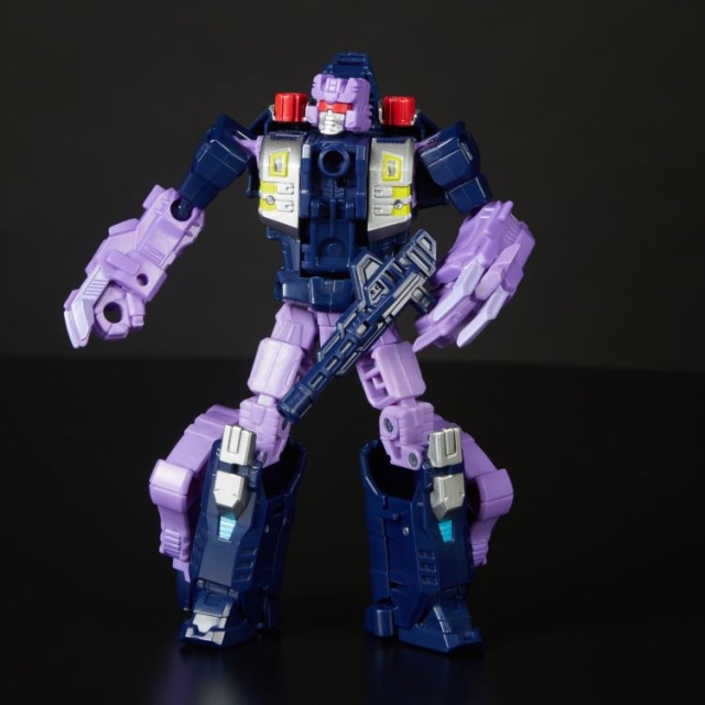 Blot Deluxe Class | Transformers Generations Power of the Primes | Hasbro