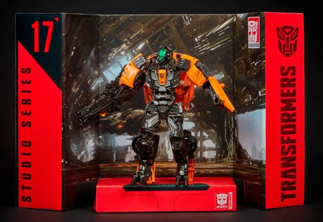 SS-17 Shadow Raider Deluxe Class | Transformers Studio Series | Hasbro