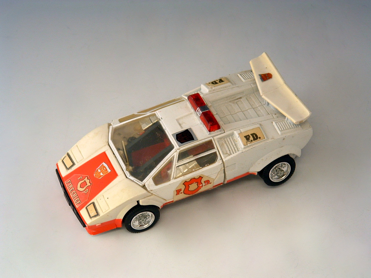 Red Alert Transformers G1 | Transformers Generation One | Hasbro