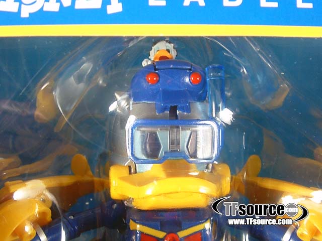 Donald Duck | Disney Label Transformers Figure by Takara Tomy | Toygeek
