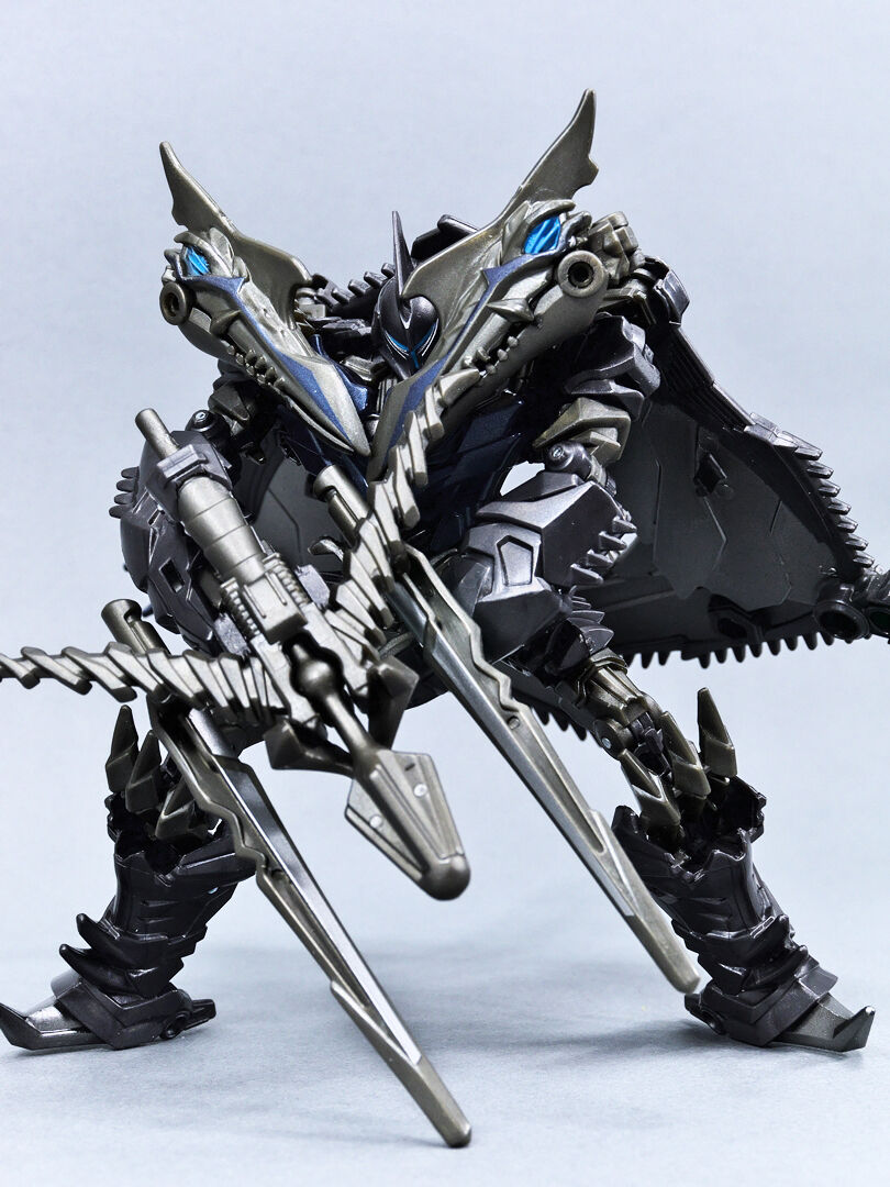 Deluxe Class Black Knight Strafe | Transformers 4 Age of Extinction AOE ...