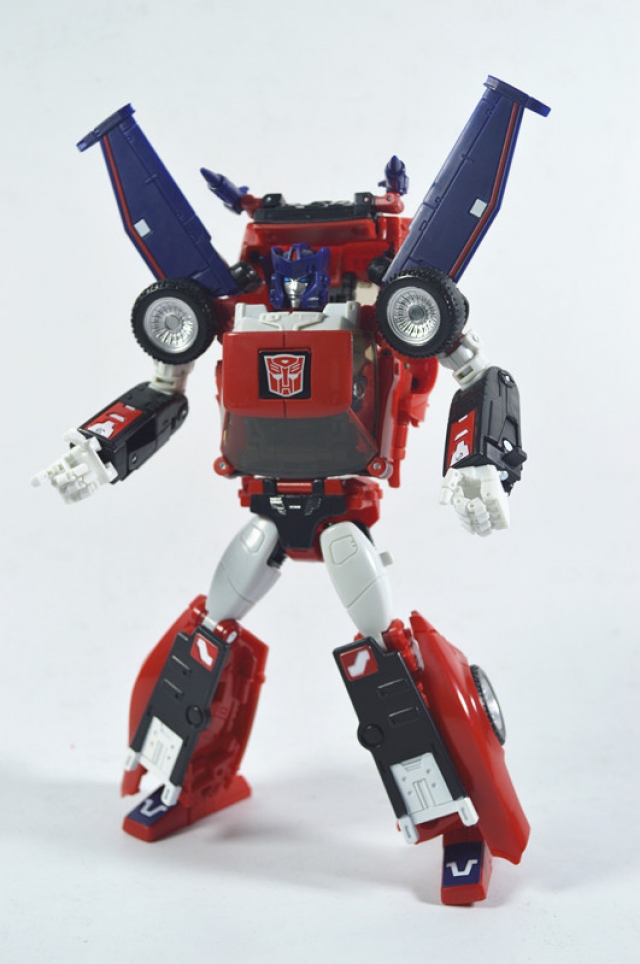 MP-26 Road Rage Red Tracks | Transformers Masterpiece | Takara Tomy