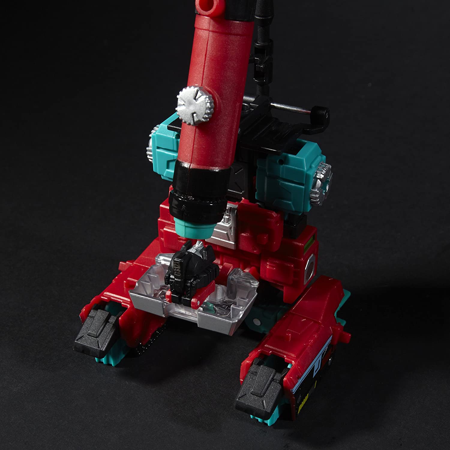 Perceptor with Convex Deluxe Class | Transformers Generations Titans ...