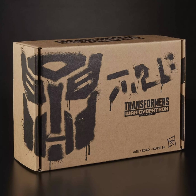 Voyager Class Red Wing | Transformers Generations Selects WFC