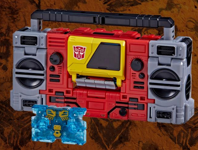 WFC-K44 Blaster and Eject Voyager Class | Transformers Generations War ...