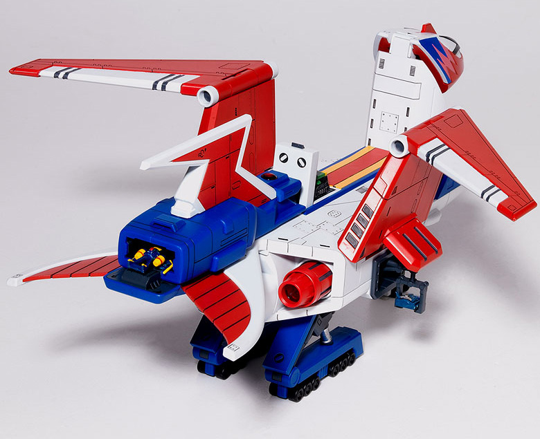 God Phoenix Model Kit with LED | Science Ninja Gatchaman II | Academy ...