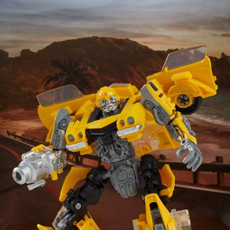 Bumblebee Deluxe Class | Transformers Generations Buzzworthy Bumblebee