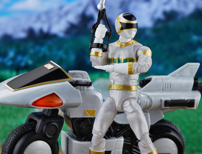 Silver Ranger and Silver Cycle Deluxe 6-inch Scale Lightning Collection ...