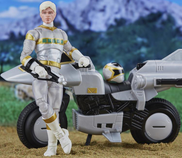 Silver Ranger and Silver Cycle Deluxe 6-inch Scale Lightning Collection ...
