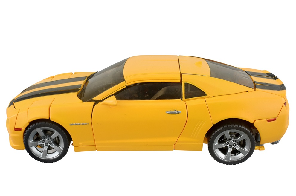 MPM-3 Bumblebee | Masterpiece Movie Series Transformers Figure | Toygeek