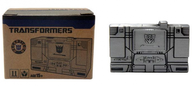 MP-02 Soundwave with Cassettes | Transformers Masterpiece