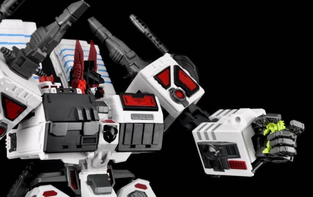 Citizen Set 01 and Trench Covers | MakeToys City Bot Series | TFsource