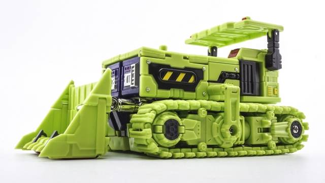 TW-C01 Bulldozer | Toyworld Constructor Combiner | TFSource