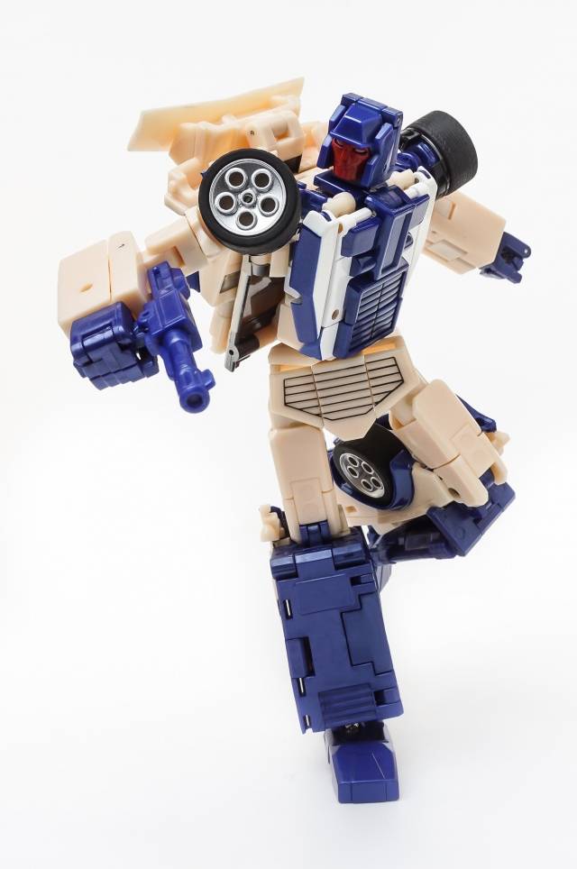 MX-13 Crackup | X-Transbots MasterX Monolith Combiner | TFSource