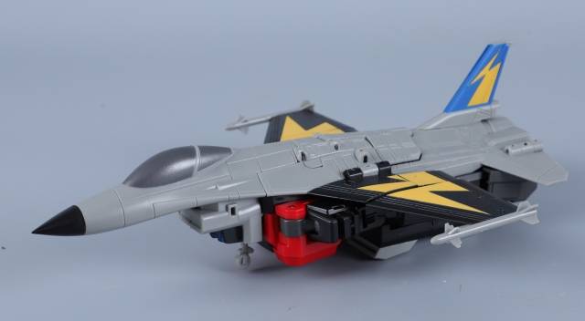 JJ-02E Jet Falcon | JuJiang 3rd Party Transformers Figure | Toygeek