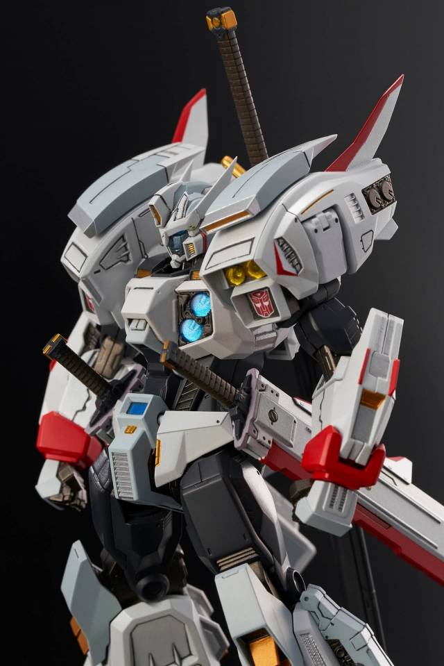 10 Drift Model Kit | Flame Toys Furai Model Transformers Kit | Toygeek