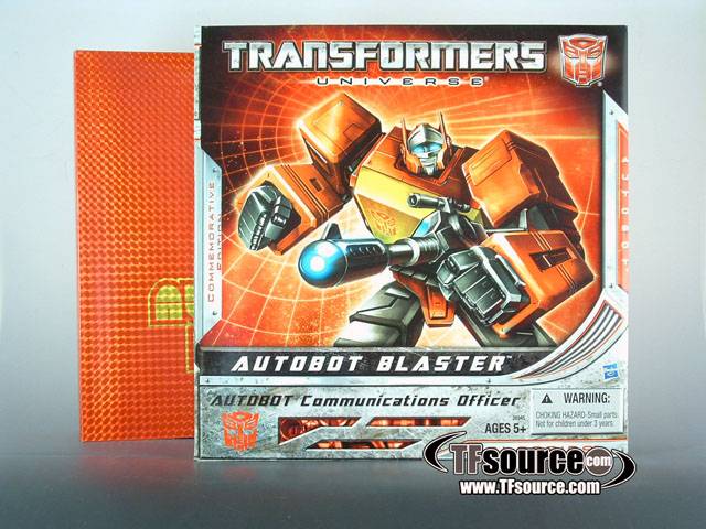 Blaster and Cassettes SDCC Exclusive | Transformers G1 Reissues Universe