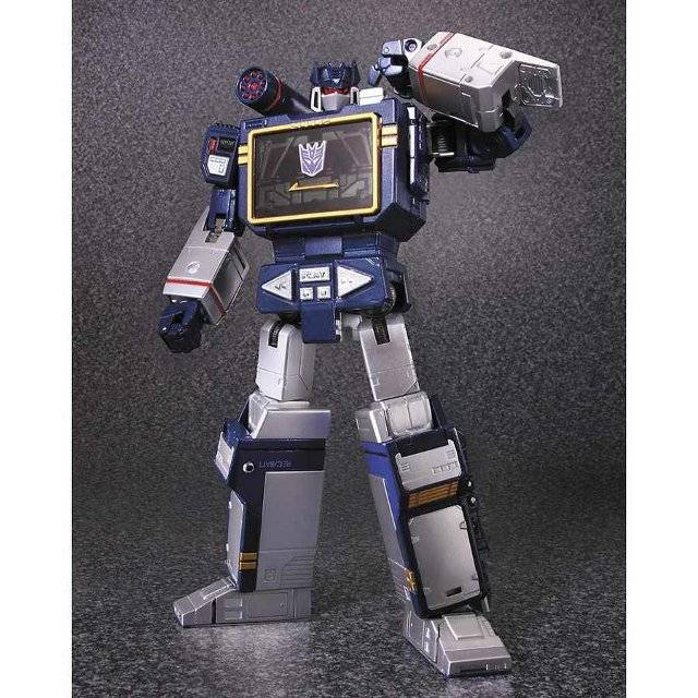 MP-13 - Masterpiece Soundwave