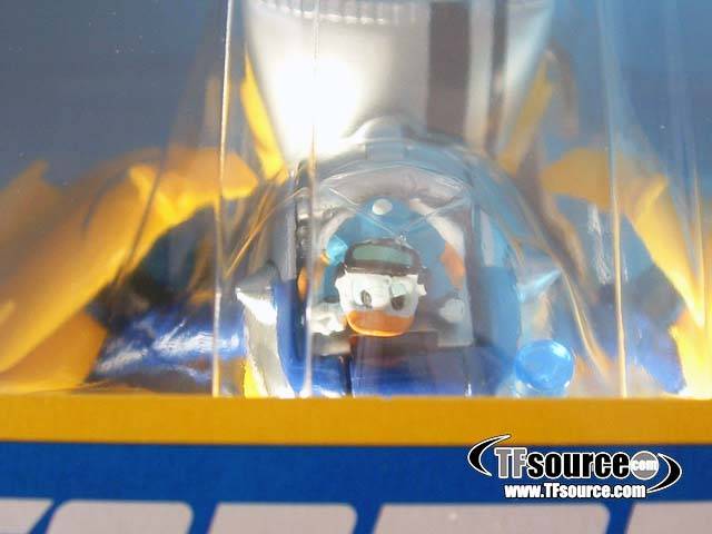 Donald Duck | Disney Label Transformers Figure by Takara Tomy | Toygeek