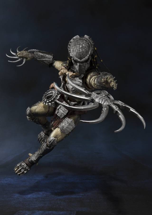 Predator Wolf Heavy Armed Version S.H.MonsterArts | Bandai Tamashii ...
